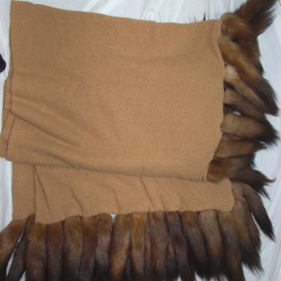 Vintage 1960's | Jackets & Coats | Vintage 96s Wool And Fox Tail Scarf ...